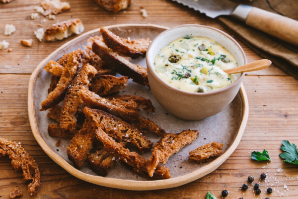 Frites de pain perdu, sauce tartare maison - Kiss My Chef