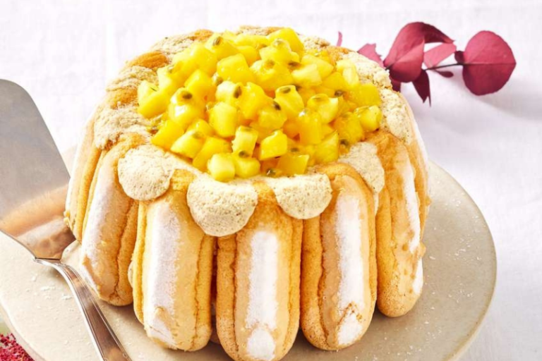 Charlotte vanille et fruits exotiques - Kiss My Chef